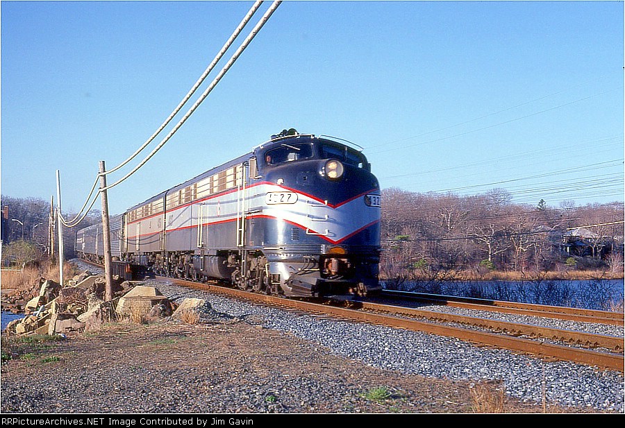 NJT E8A 4327 (R)